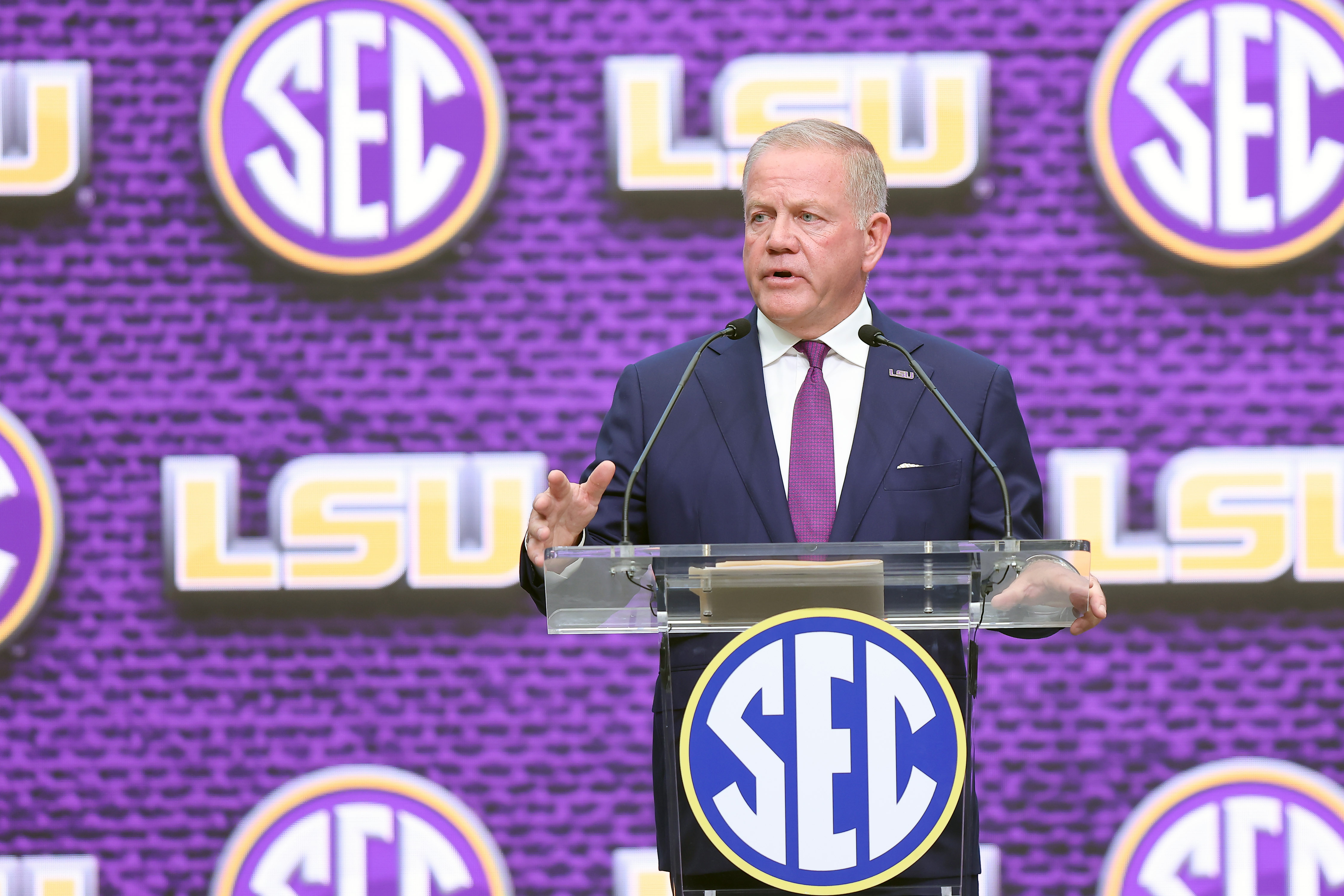 UPDATE: Kelly out at LSU; former McNeese coach takes over interim role ...