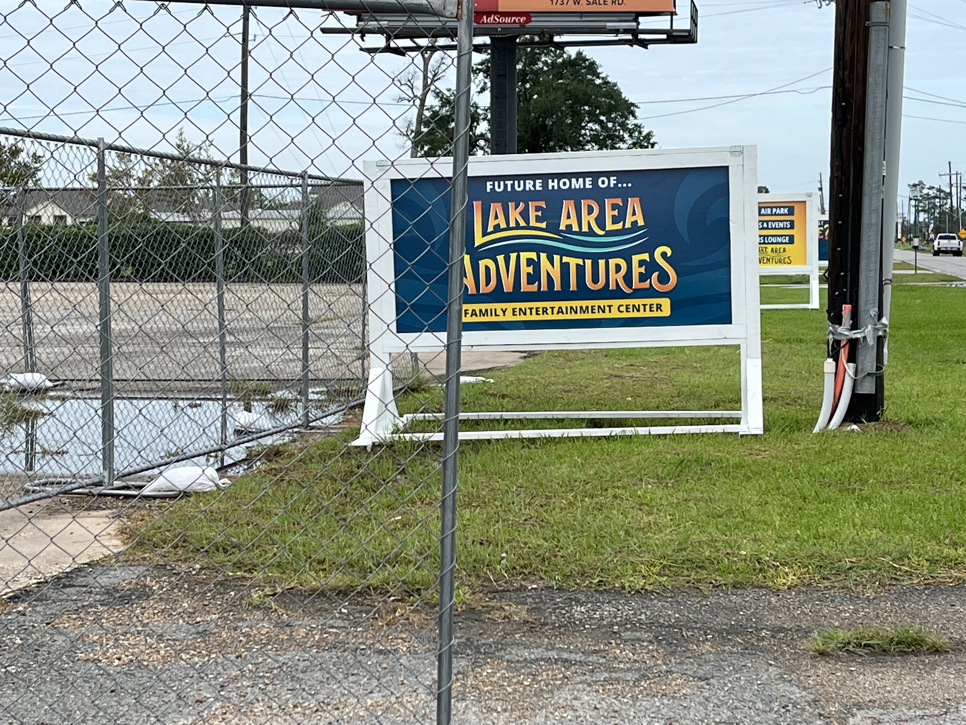 Family entertainment center to be built at former site of Stine Lumber ...