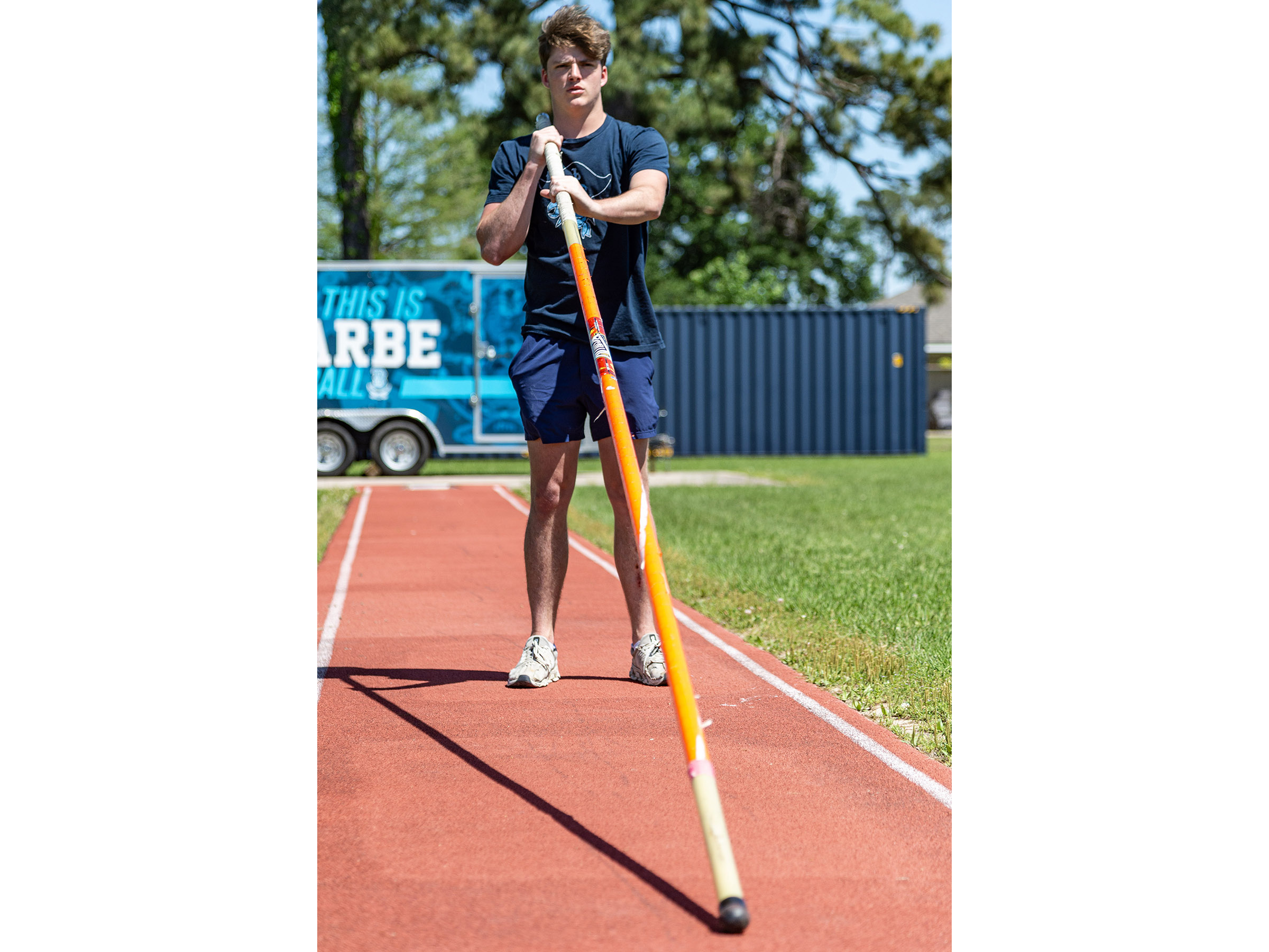 Hooked on new highs, Barbe vaulter takes aim at 16 feet | American Press