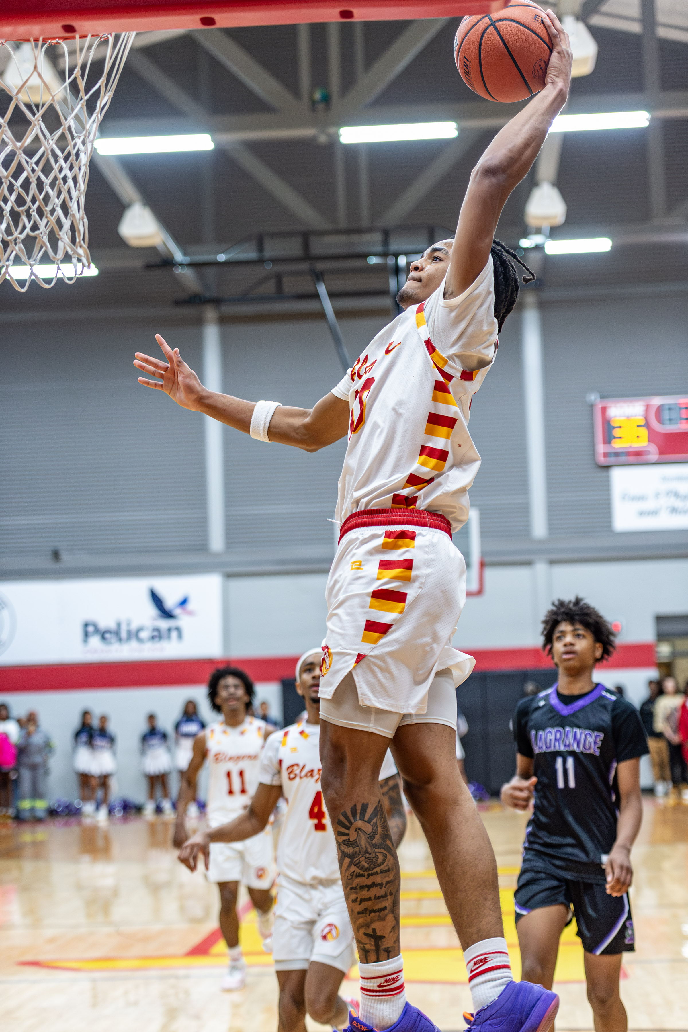 PHOTOS: LCCP beats LaGrange in rivalry game | American Press